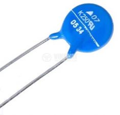 Varistor 250VAC 320VDC 390V 1200A THT S07K250